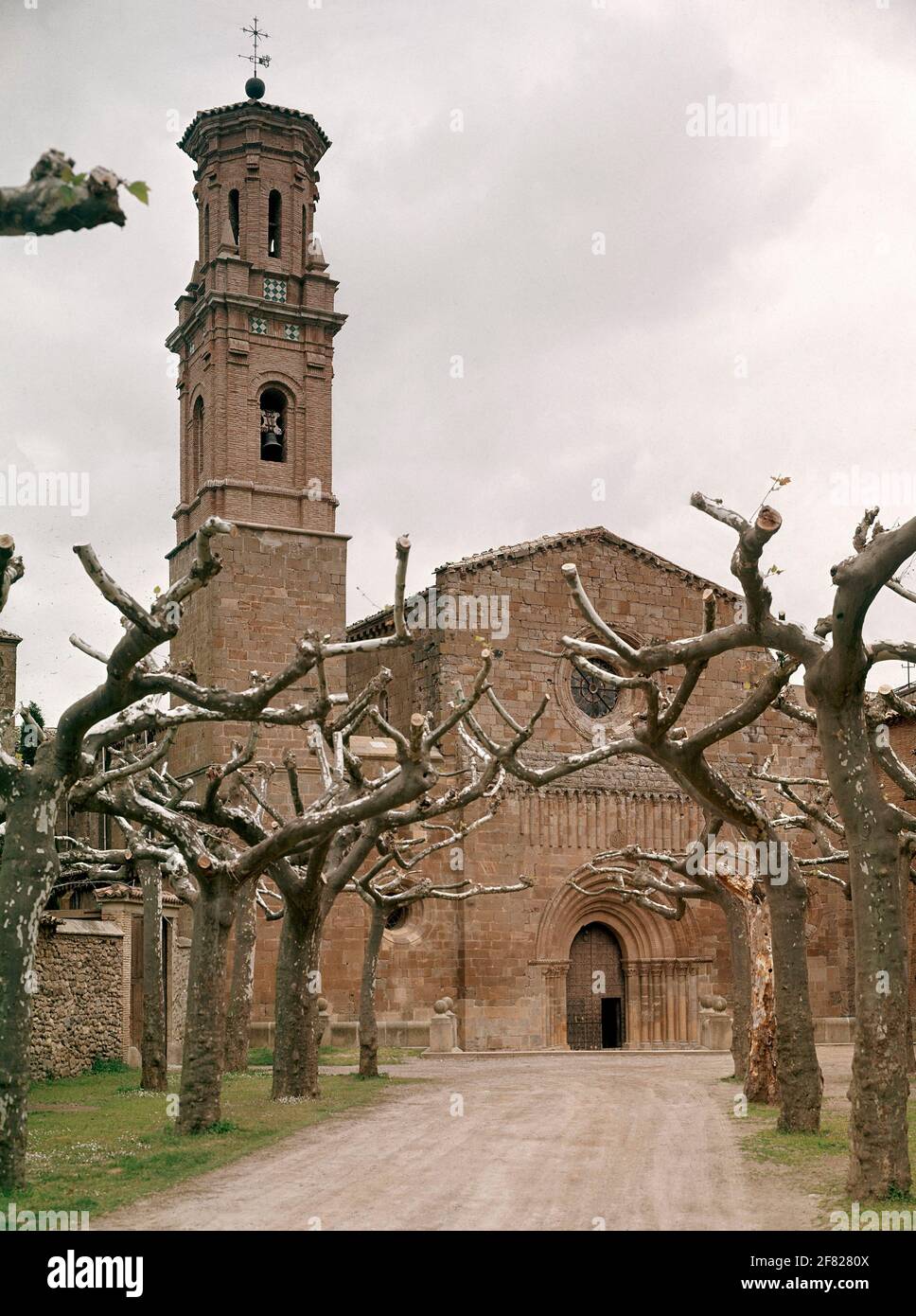 FACHADA DE LA IGLESIA DEL MONASTERIO DE SANTA MARIA DE VERUELA- SIGLO ...