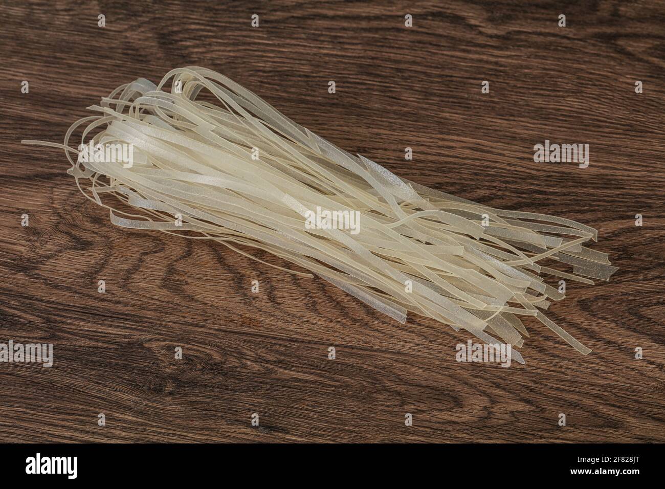 Dry rice noodle ready for cooking Stock Photo - Alamy