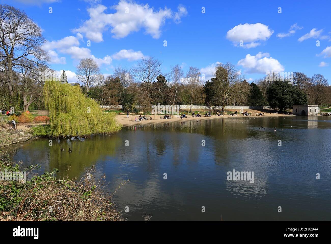 A beautiful Spring Day in Moat Park Stock Photo - Alamy