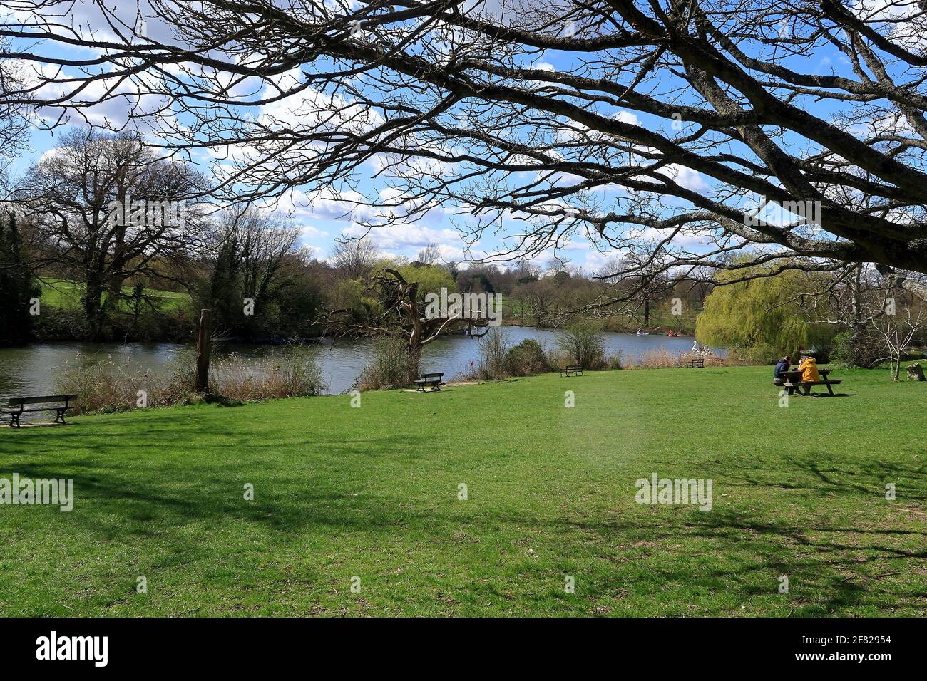 Moat park hi-res stock photography and images - Alamy
