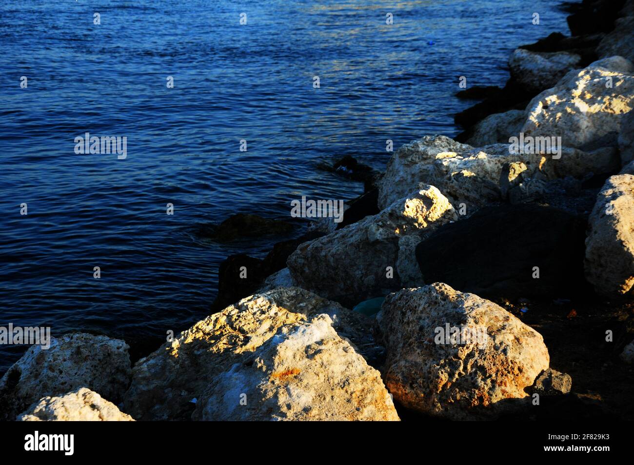 lake & rocks Stock Photo - Alamy