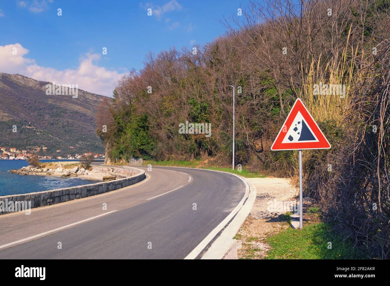 Falling stones hi-res stock photography and images - Alamy