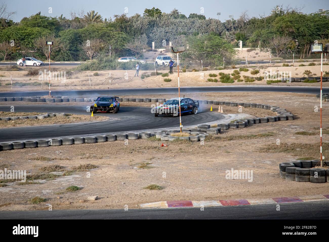 Car drifting in the desert hi-res stock photography and images - Alamy