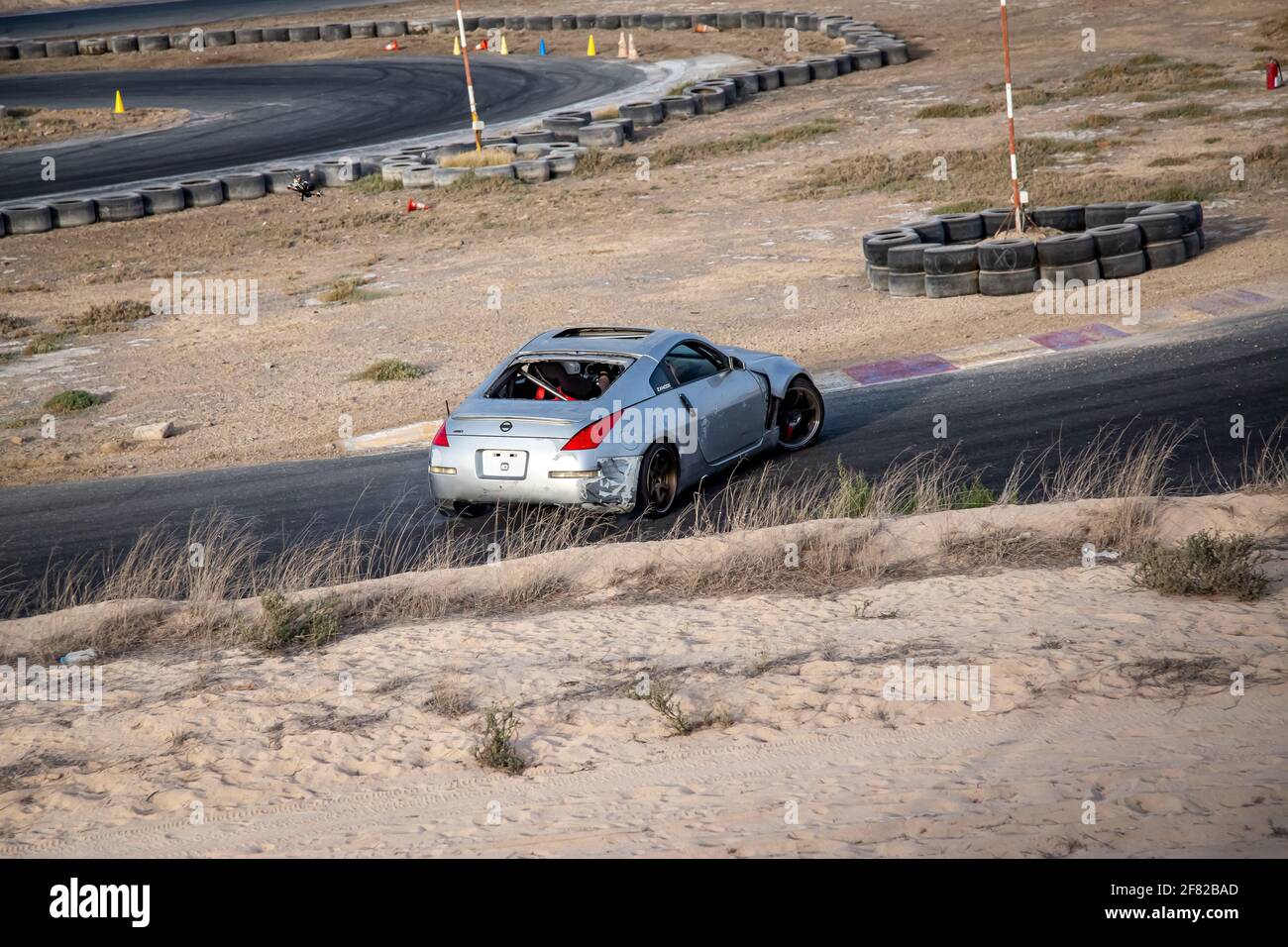 Car drifting in the desert hi-res stock photography and images - Alamy
