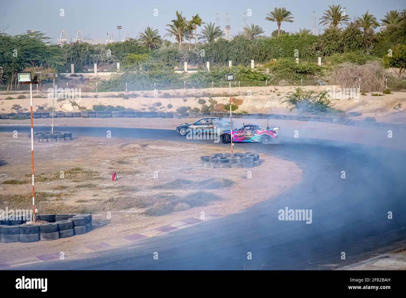 Car drifting in the desert hi-res stock photography and images - Alamy