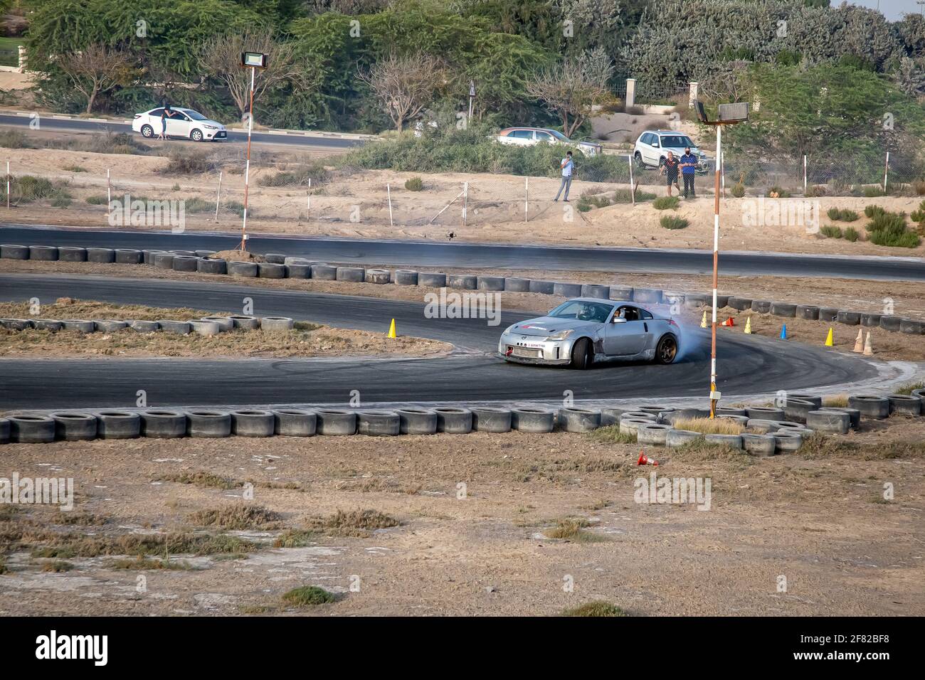 Car drifting in the desert hi-res stock photography and images - Alamy