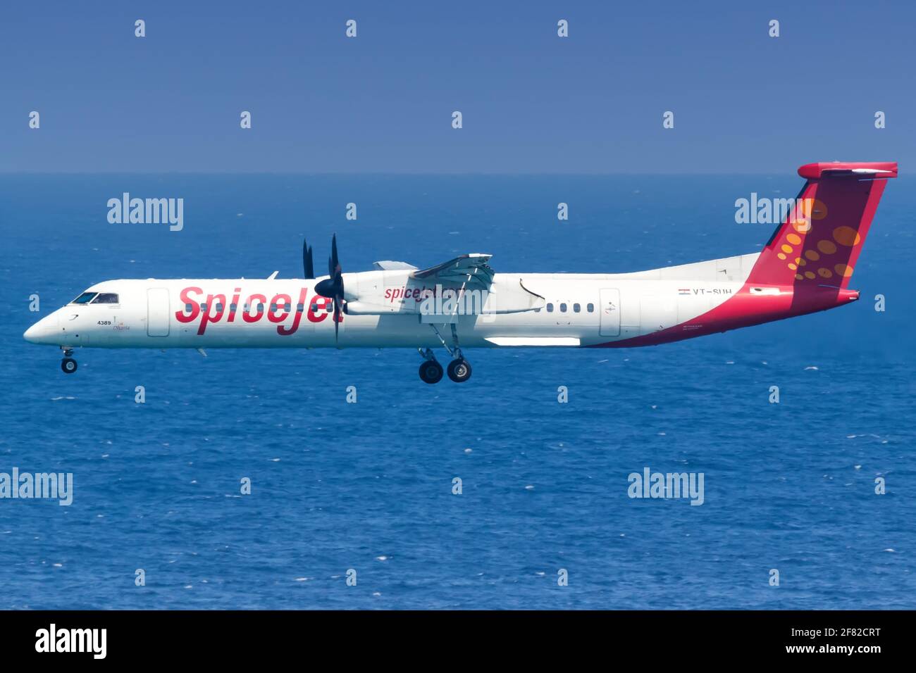 Bombardier Q400 Spicejet