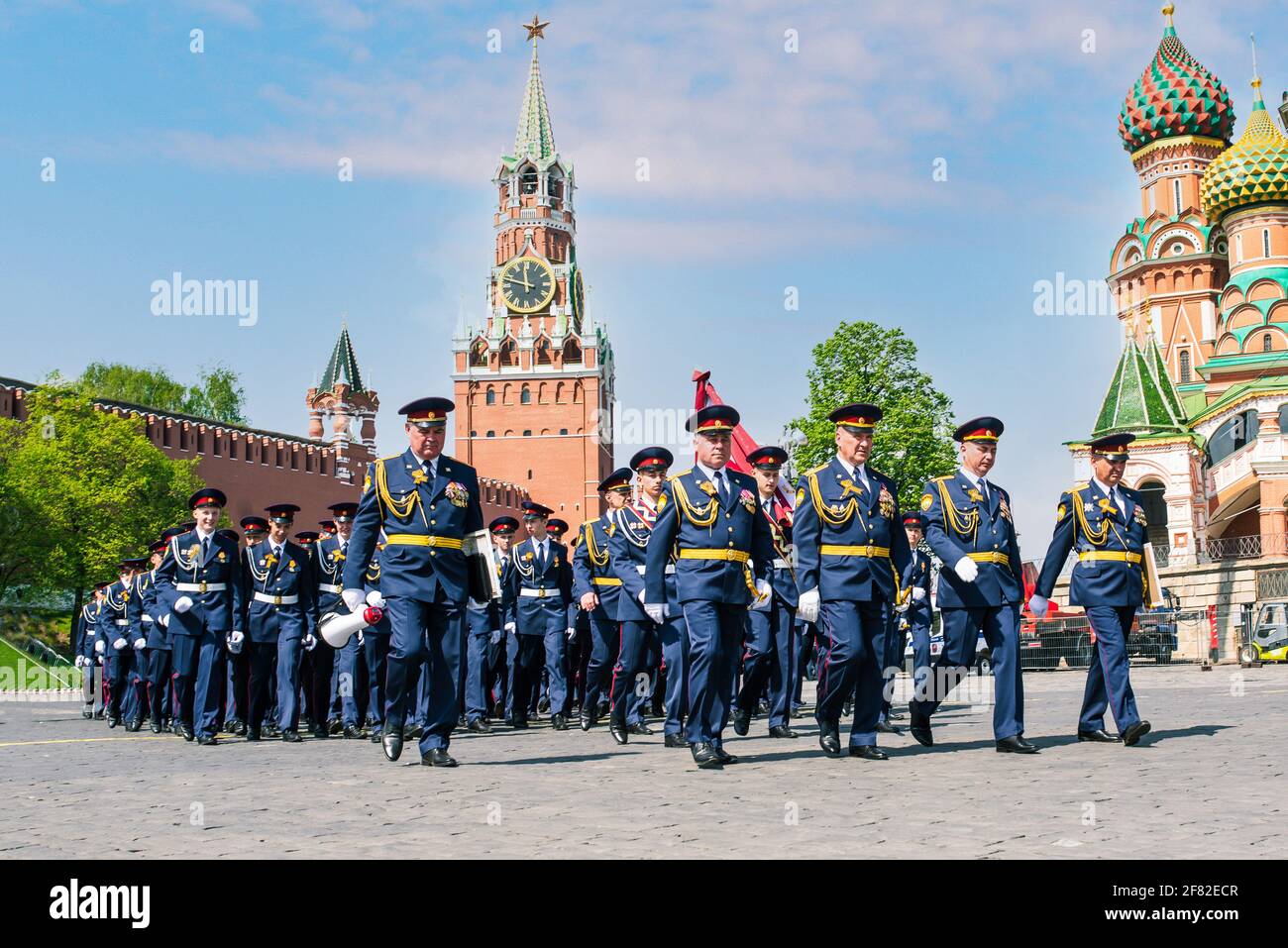 Squad men in uniforms walking hi-res stock photography and images - Alamy