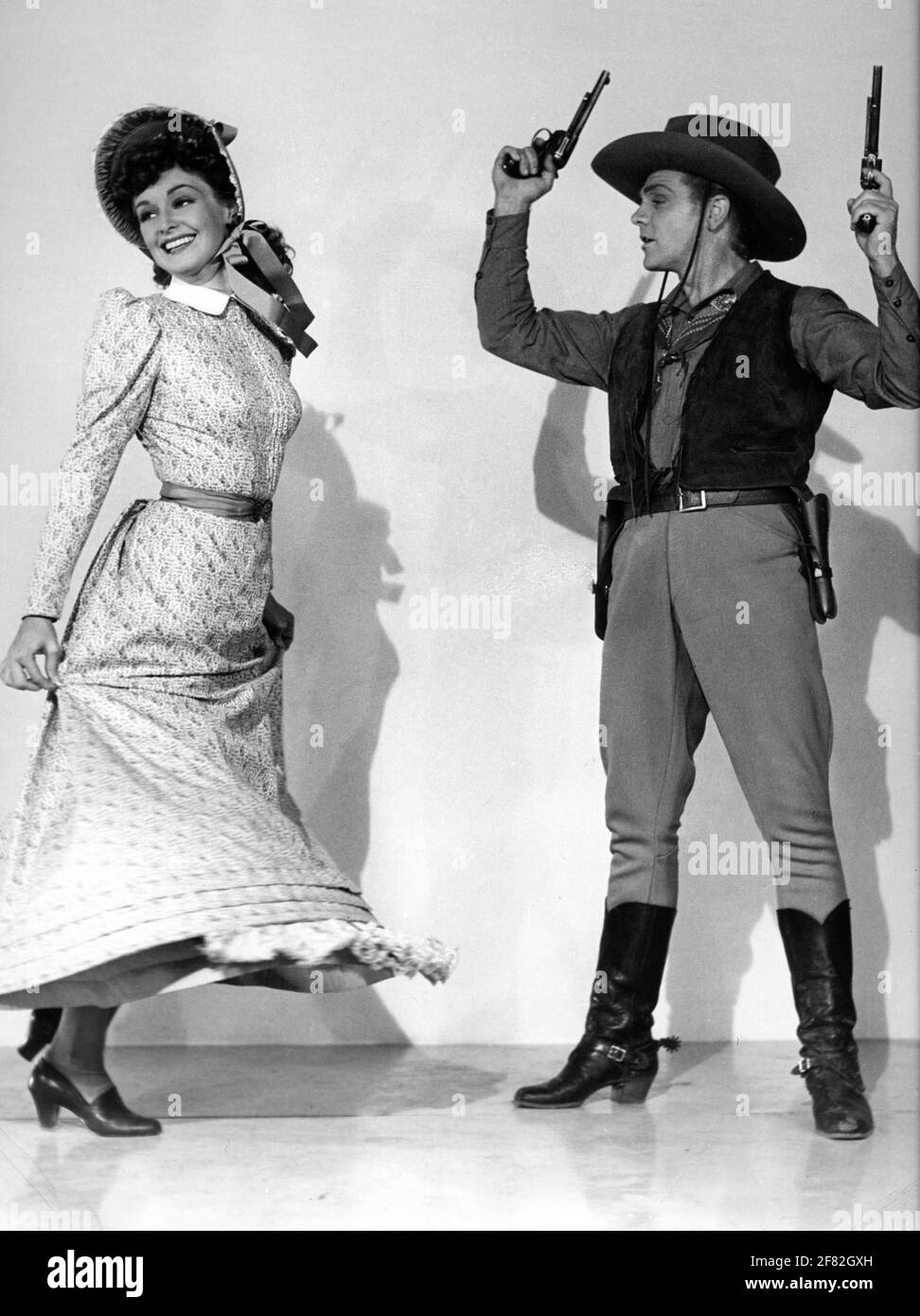 ROSEMARY LANE and JAMES CAGNEY dancing the Cherokee Jig Publicity ...
