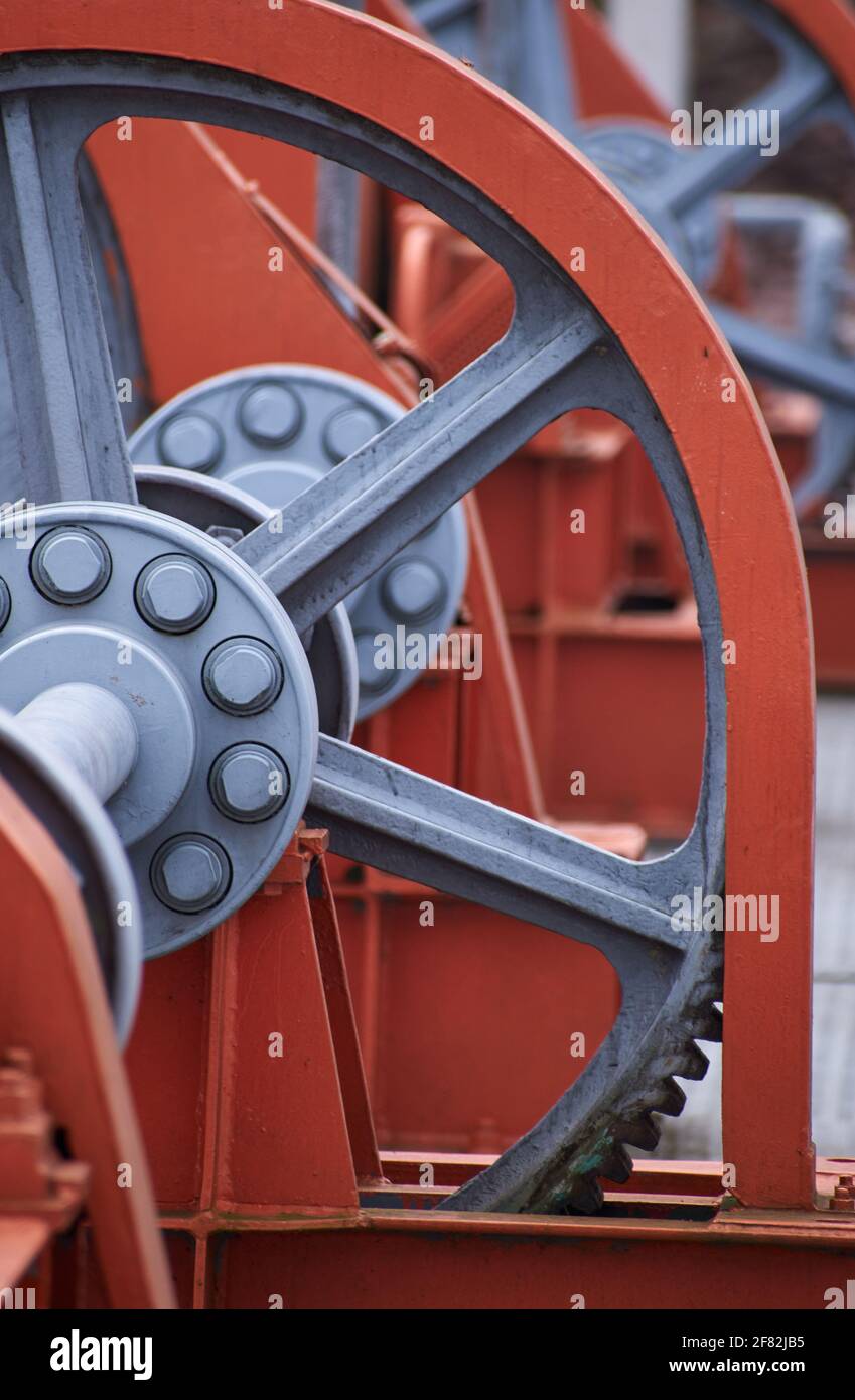 Mechanical mechanics engineering hi-res stock photography and images ...