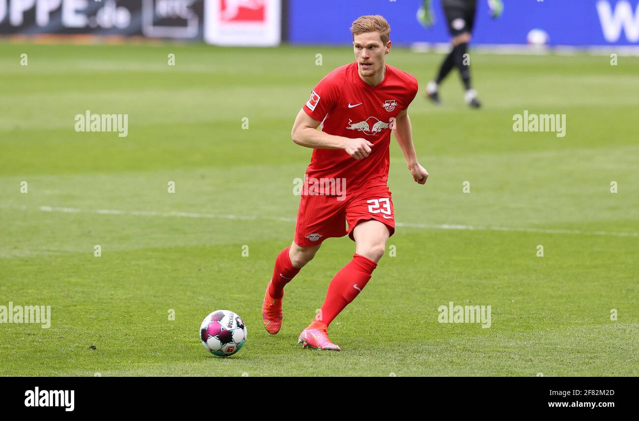 Bremen, Deutschland. 10th Apr, 2021. firo: 04/10/2021 Fuvuball, season ...