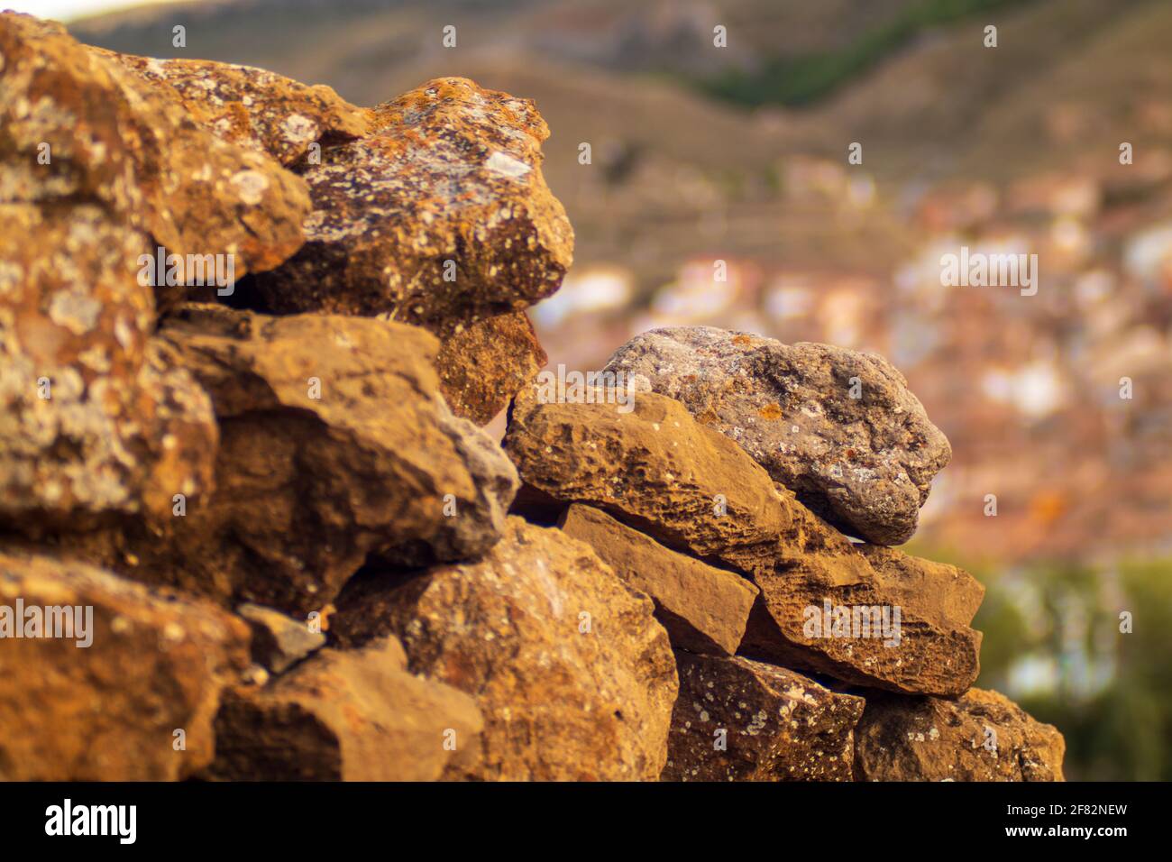 Rubble stone foundation hi-res stock photography and images - Alamy
