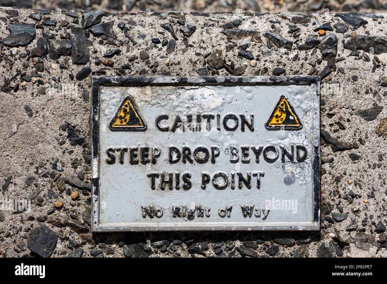 Warning sign in Mullion Cove,Cornwall Stock Photo - Alamy