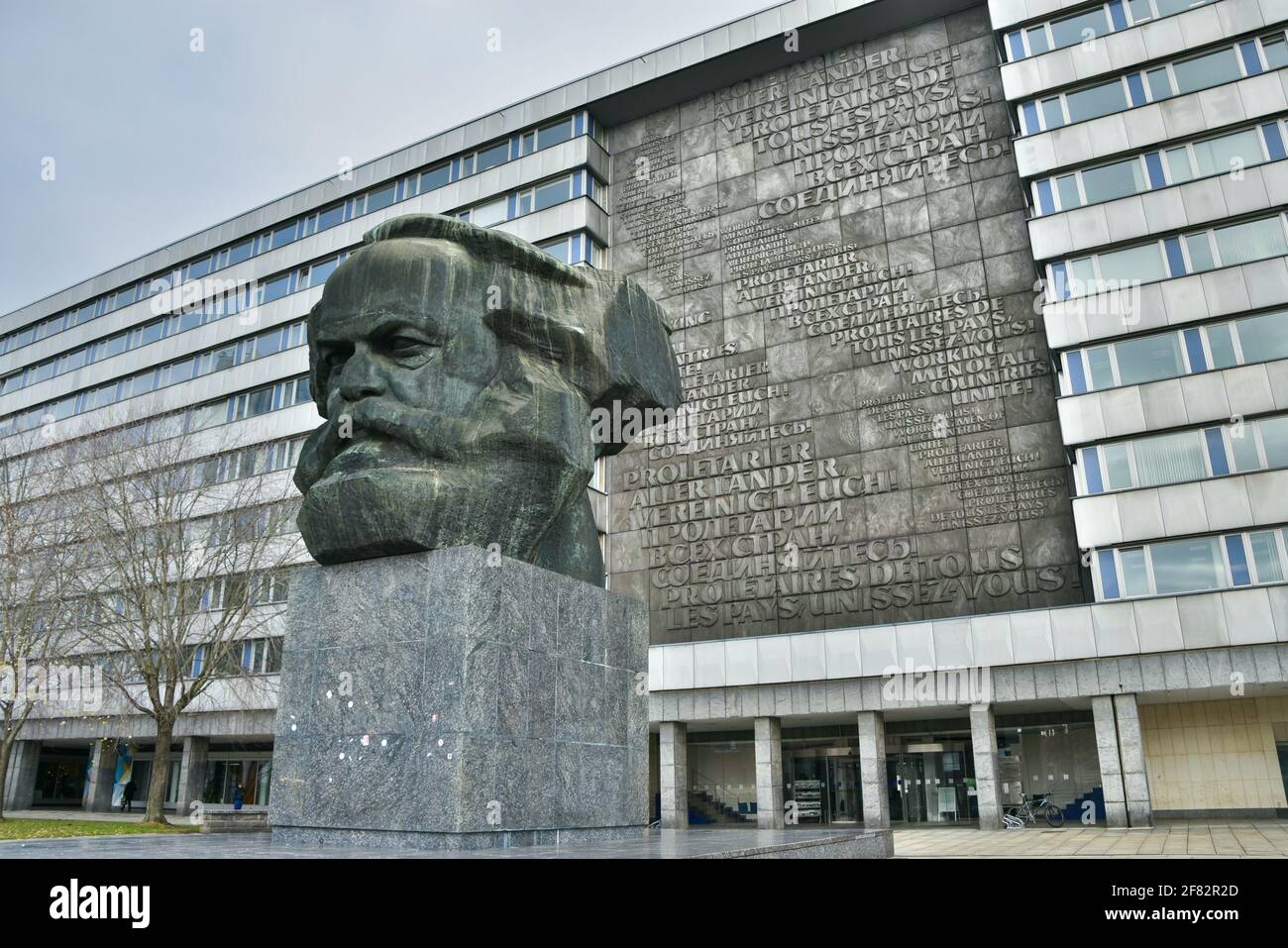 Karl Marx Monument in Chemnitz, Germany Stock Photo - Alamy