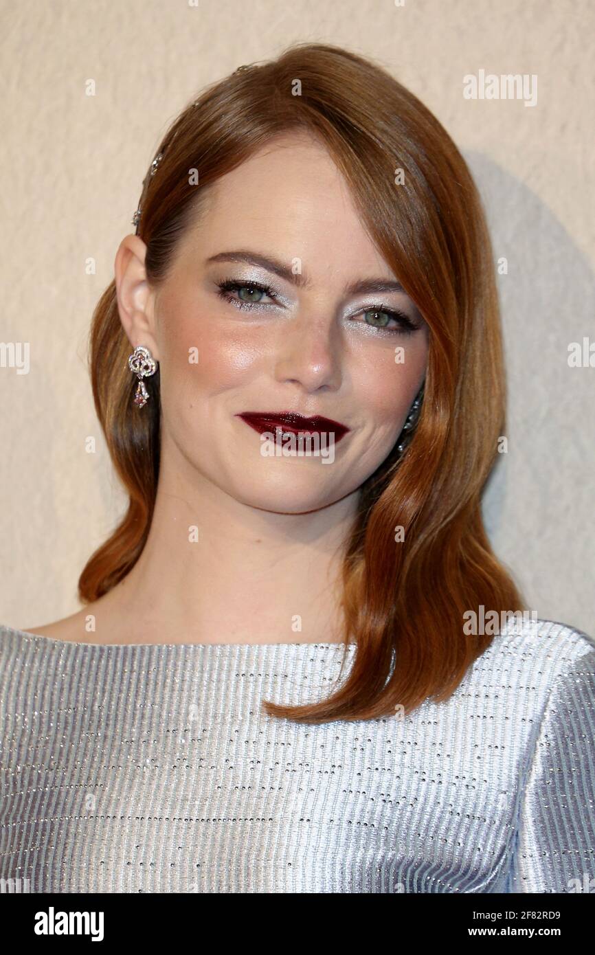 Emma stone portrait hi-res stock photography and images - Alamy