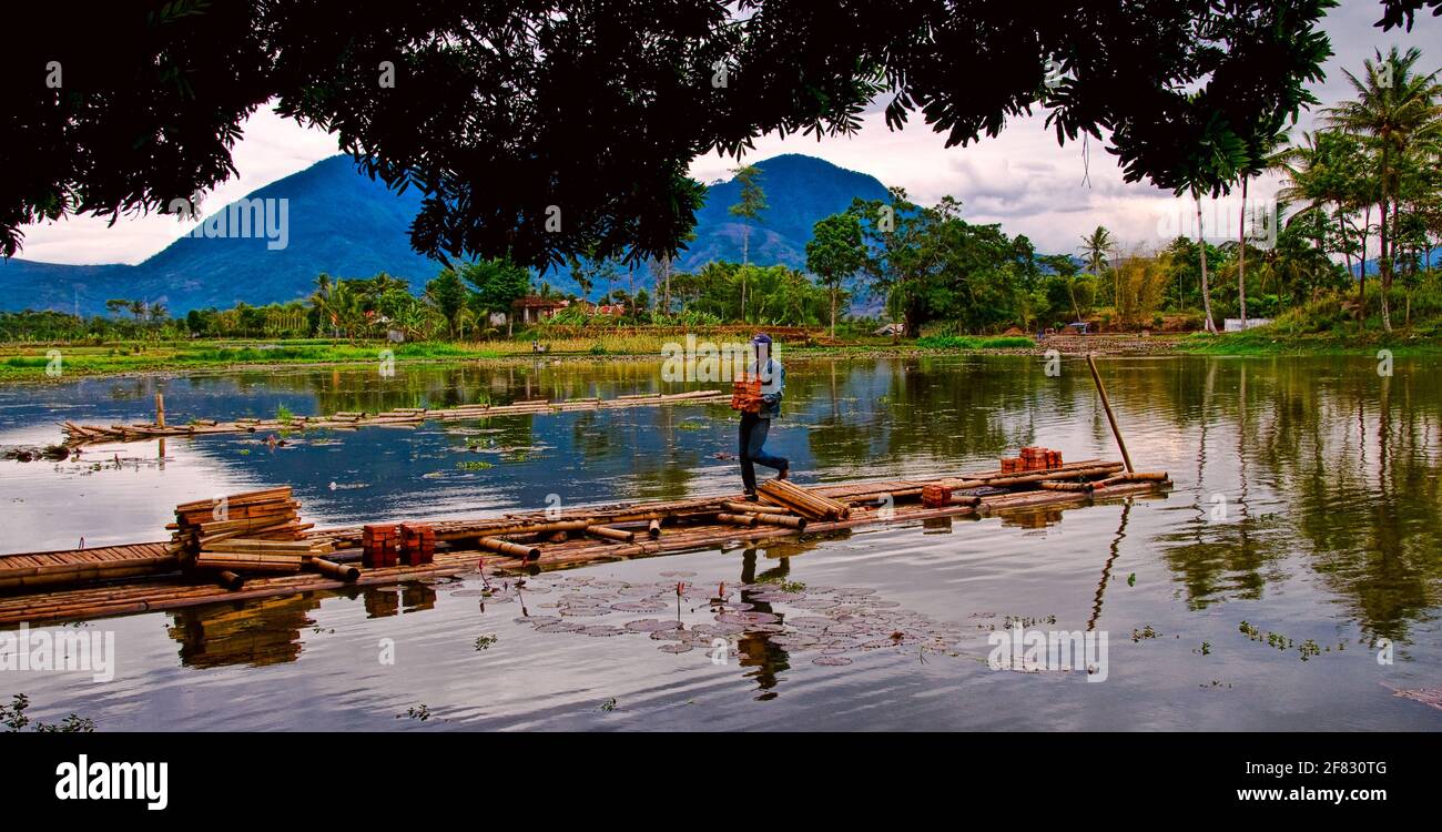 Near the temple, there are heritage graves from the Moslem follower ...