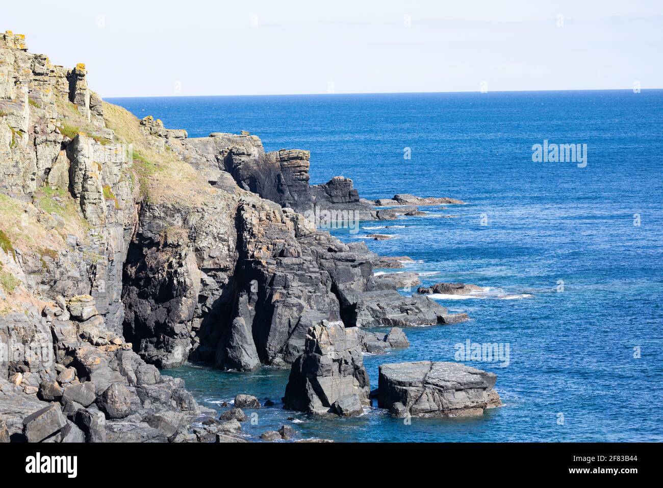 A view of the rocks and sea Lizard Point, Cornwall, UK Stock Photo - Alamy