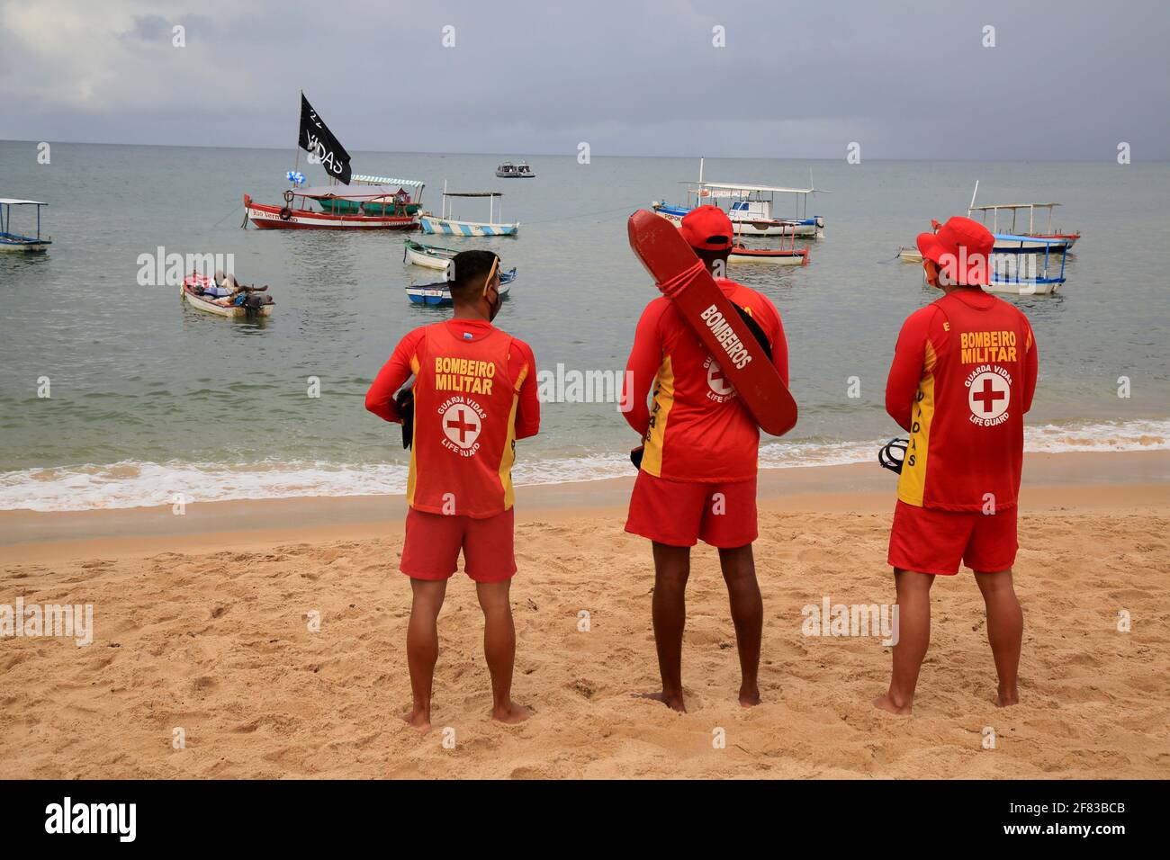 salvador, bahia, brazil - february 2, 2021: lifeguards are seen on the ...