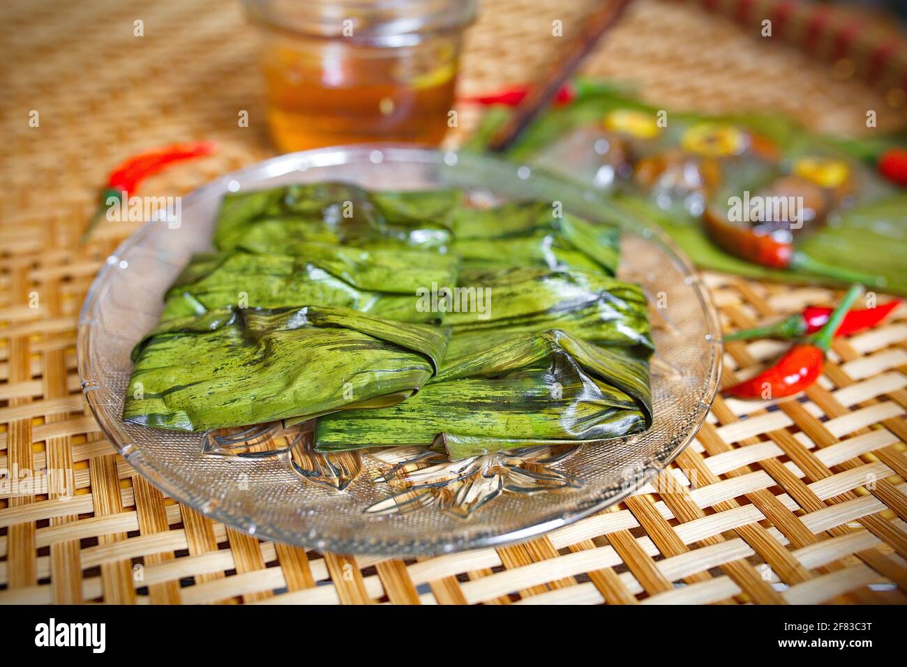 Bot Loc savory cake - Vietnamese tapioca dumplings steamed in banana ...
