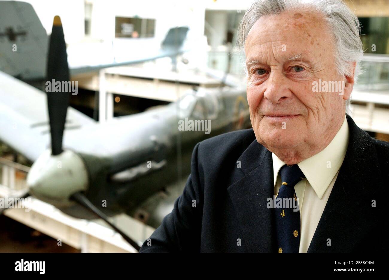 Spitfire pilot hi-res stock photography and images - Alamy