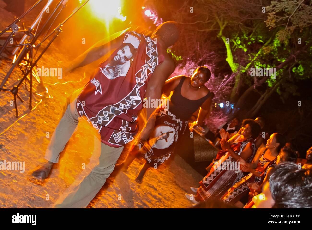 Aboriginal fire dance hi-res stock photography and images - Alamy