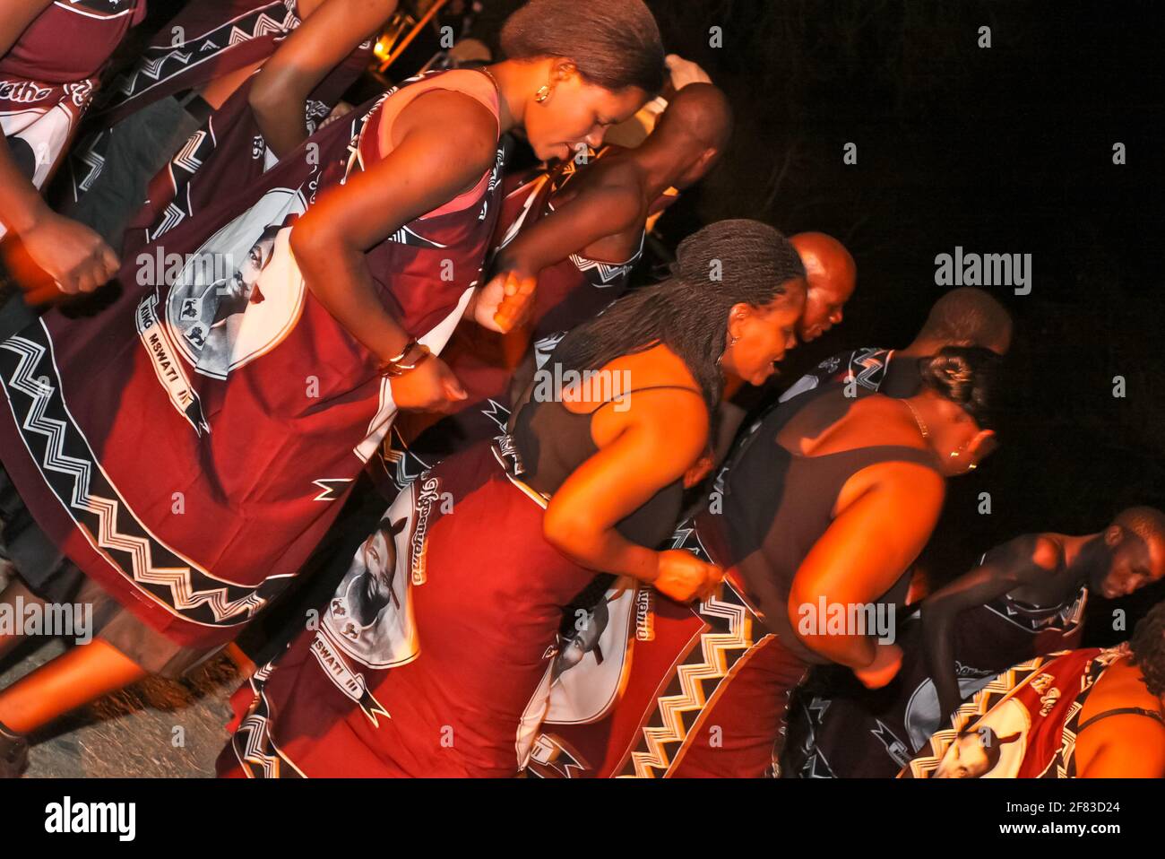 Aboriginal fire dance hi-res stock photography and images - Alamy