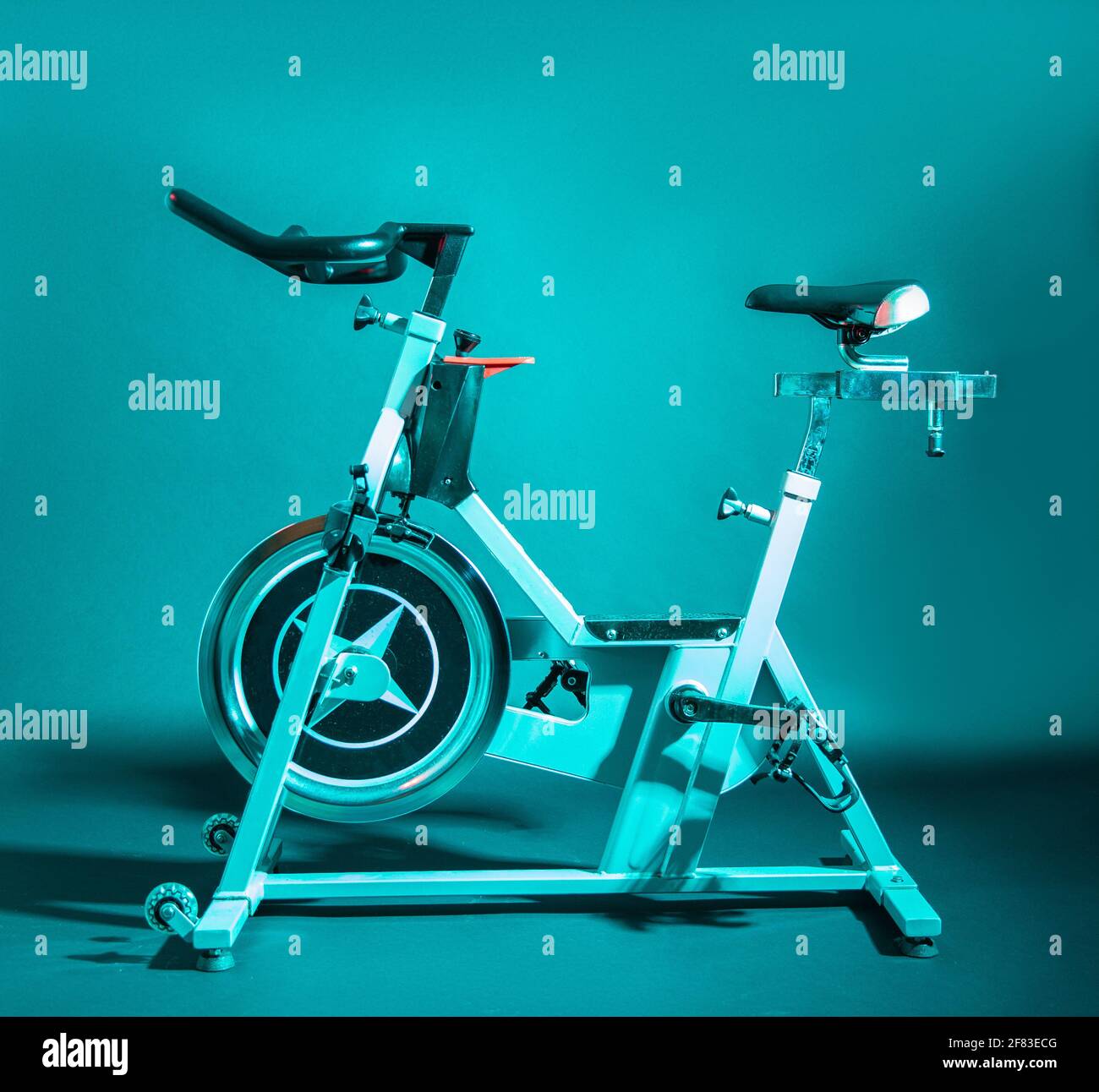 Spinning muscular hi-res stock photography and images - Alamy