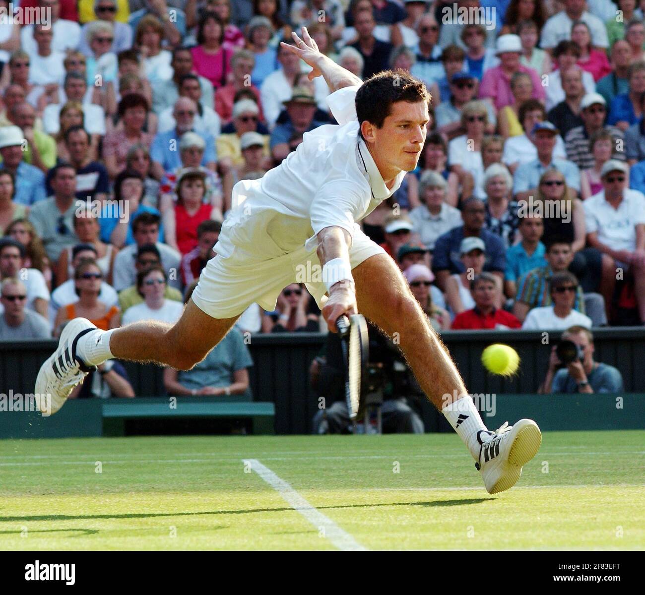 Wimbledon 2001 federer hi-res stock photography and images - Alamy