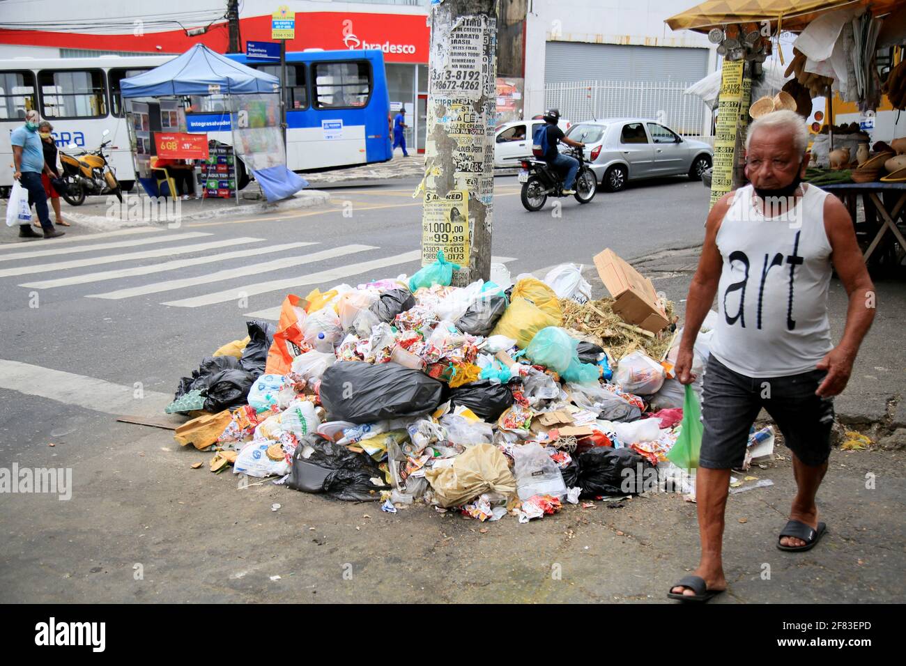 salvador, bahia, brazil - january 27, 2021: garbage accumulated on the ...