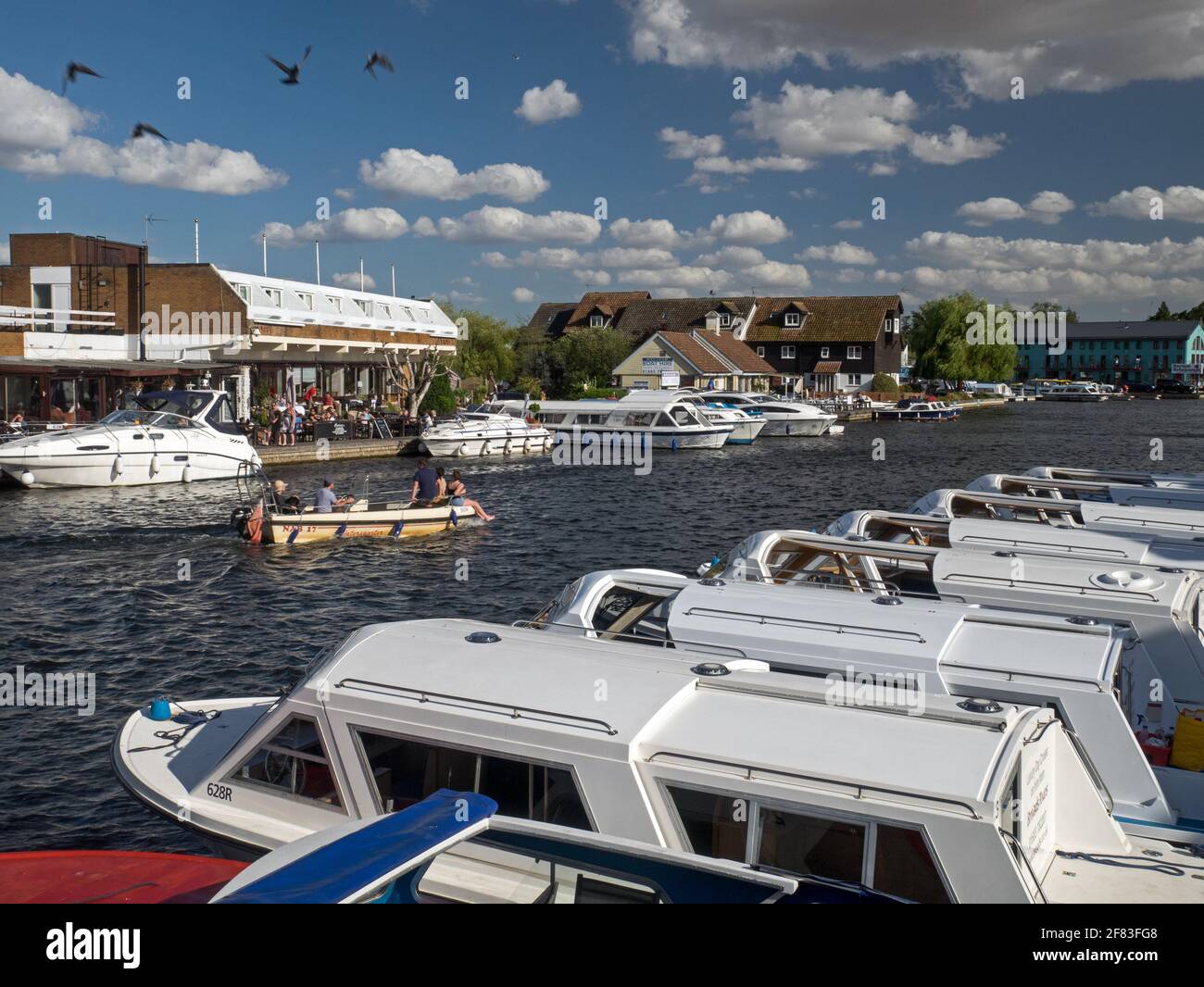 Waterway Holidays Boats High Resolution Stock Photography and Images ...
