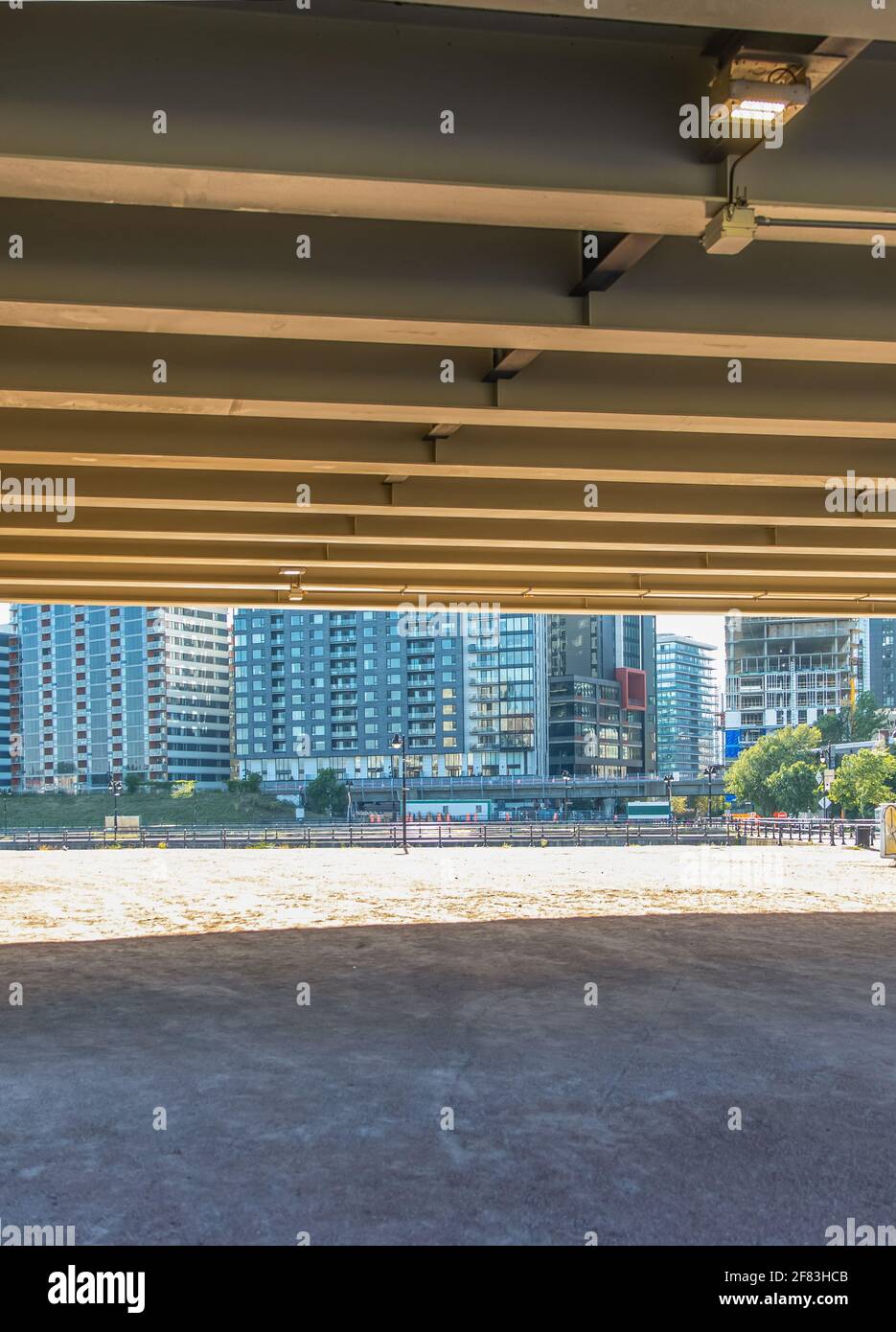 Linear perspective road hi-res stock photography and images - Alamy