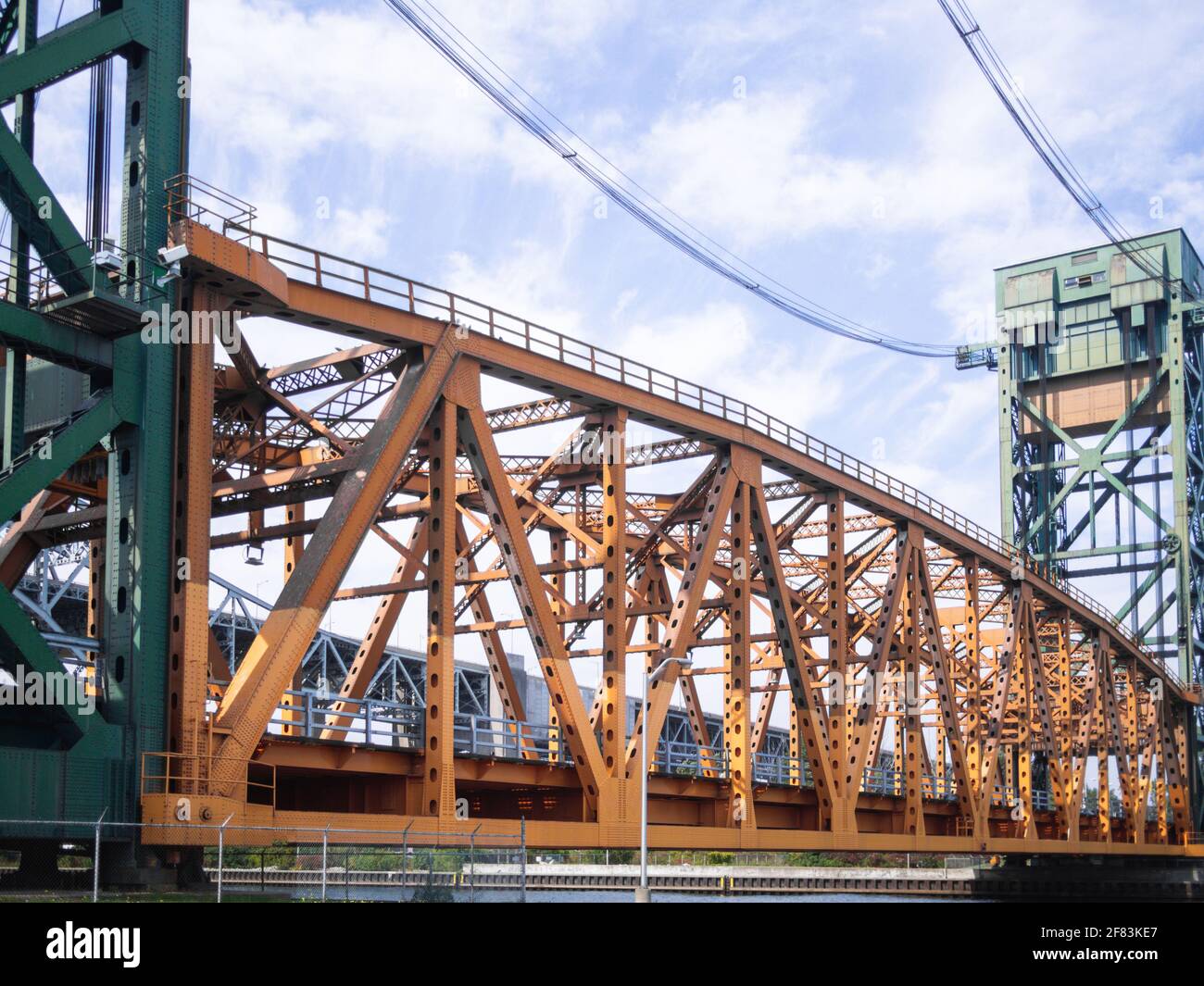 Steel frame construction lift platform hi-res stock photography and ...