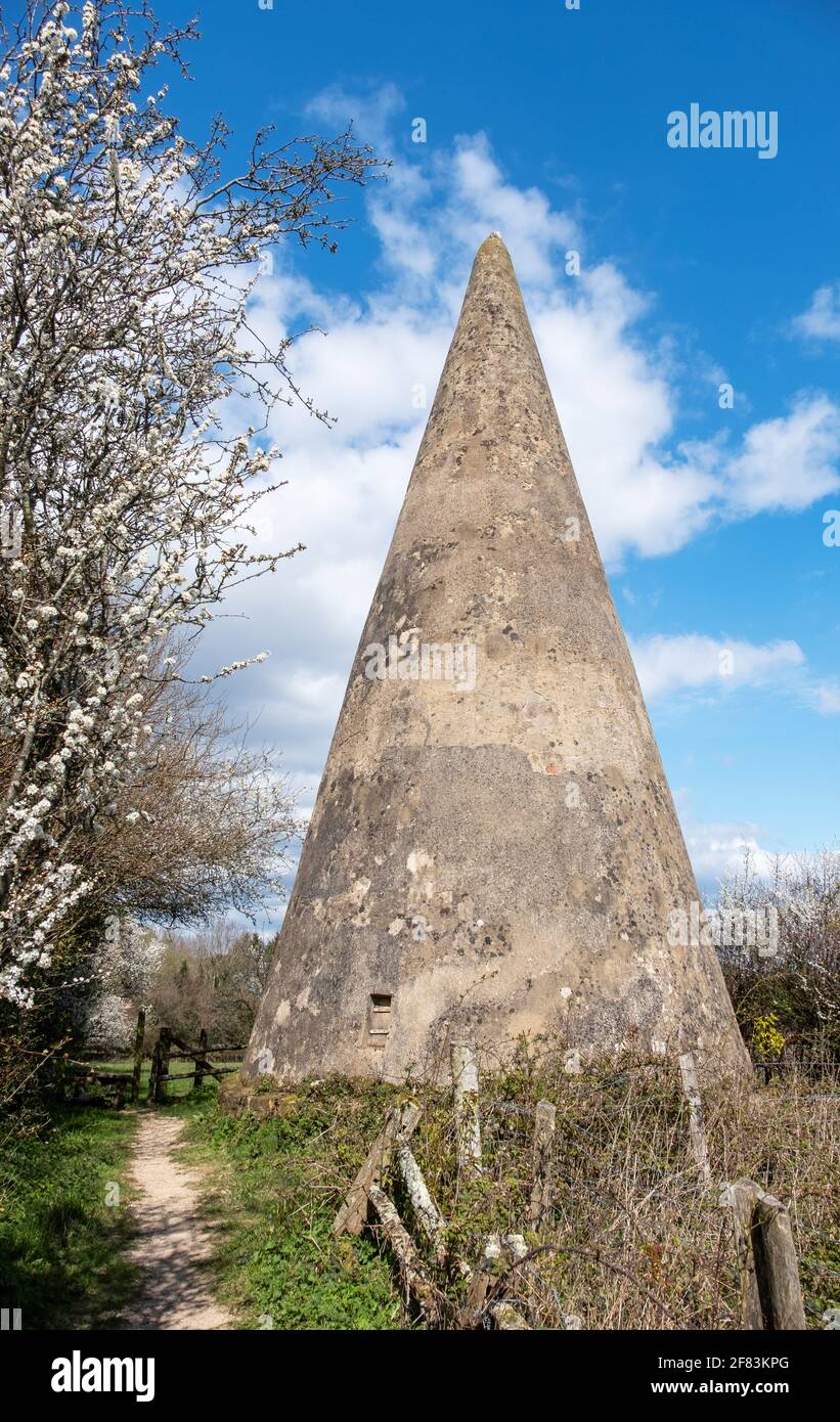 English folly hi-res stock photography and images - Alamy