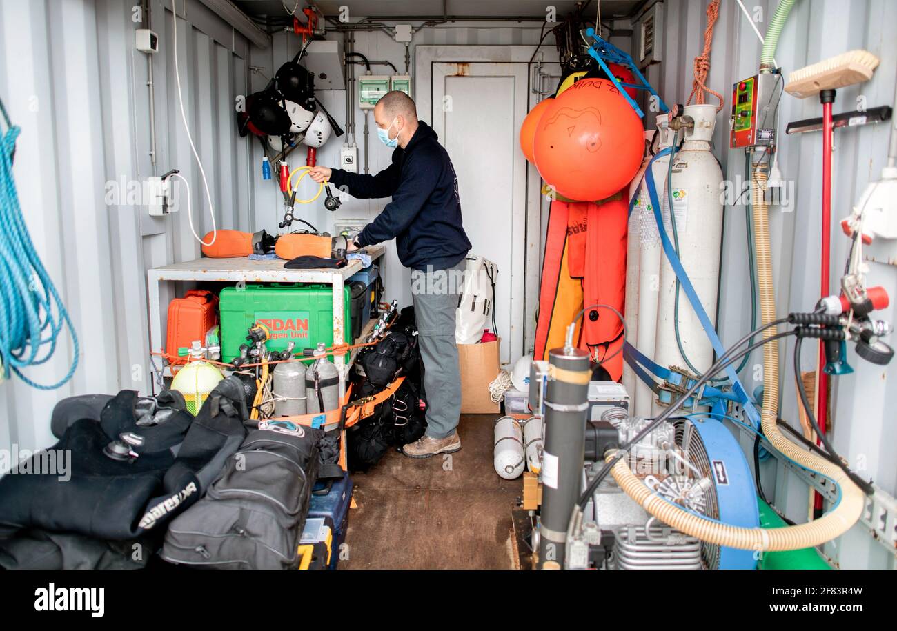 Bremerhaven, Germany. 11th Apr, 2021. Sven van Haelst, maritime ...