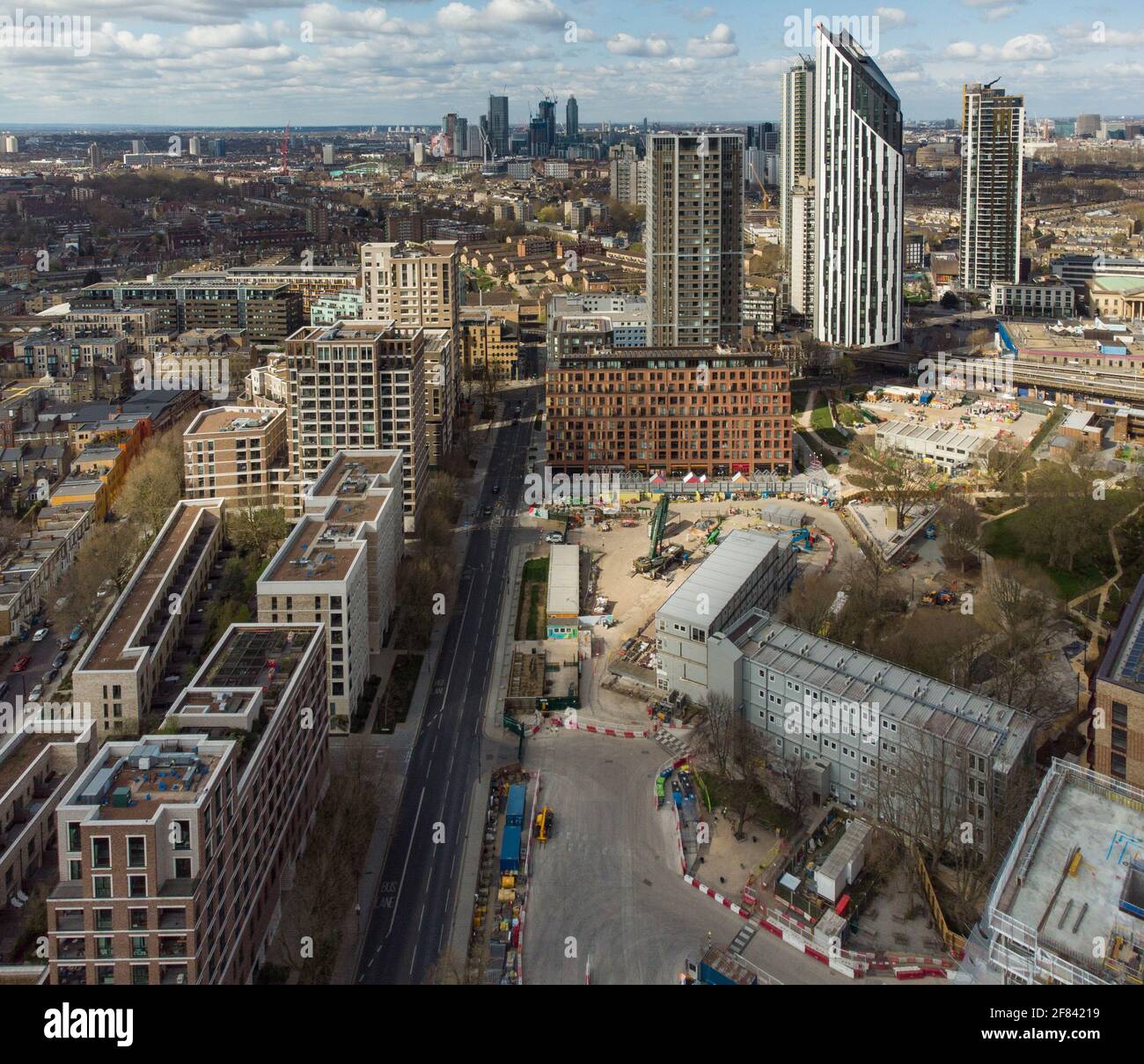 Elephant and Castle development and regeneration Stock Photo - Alamy