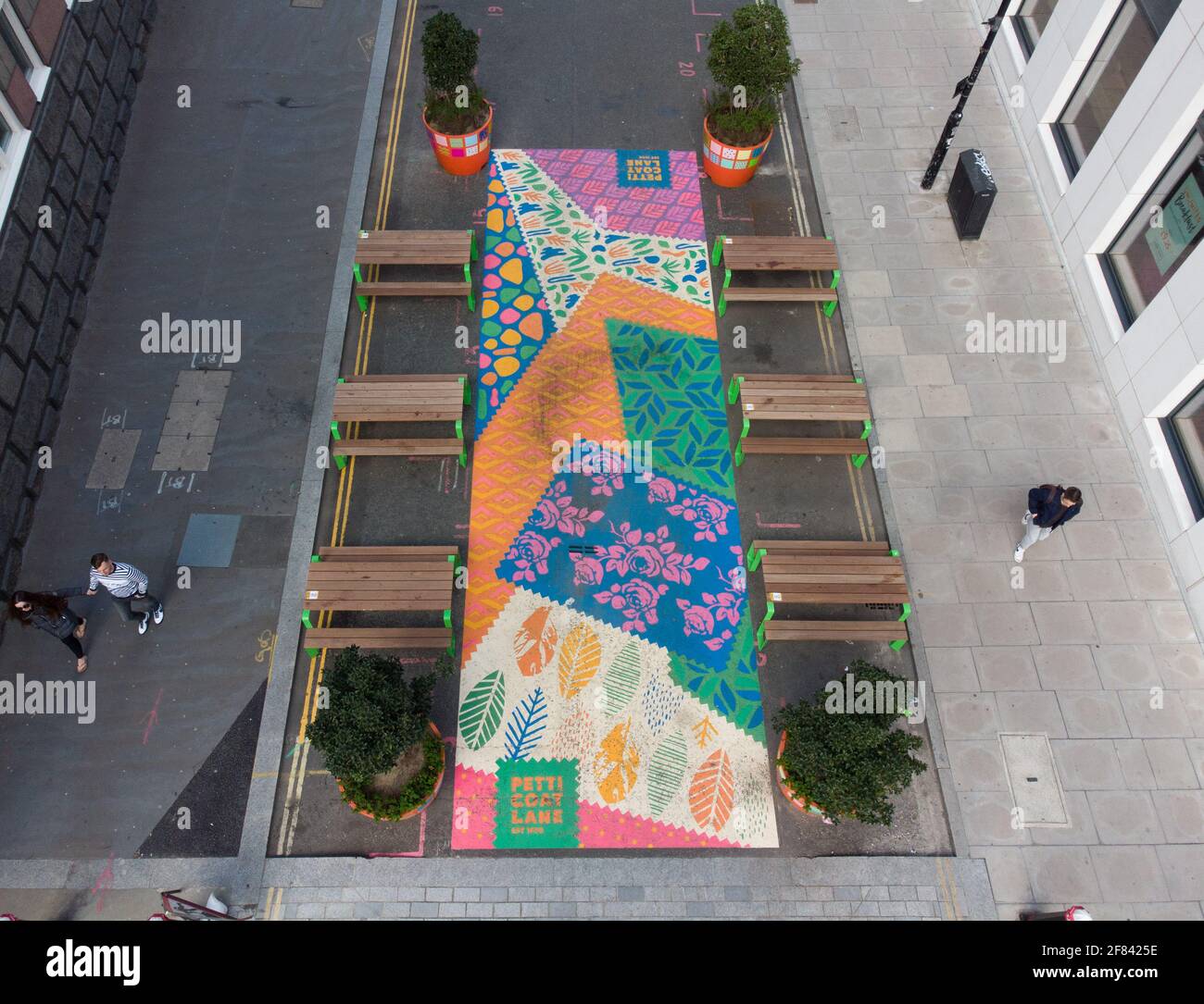 London neighbourhood of aldgate hi-res stock photography and images - Alamy