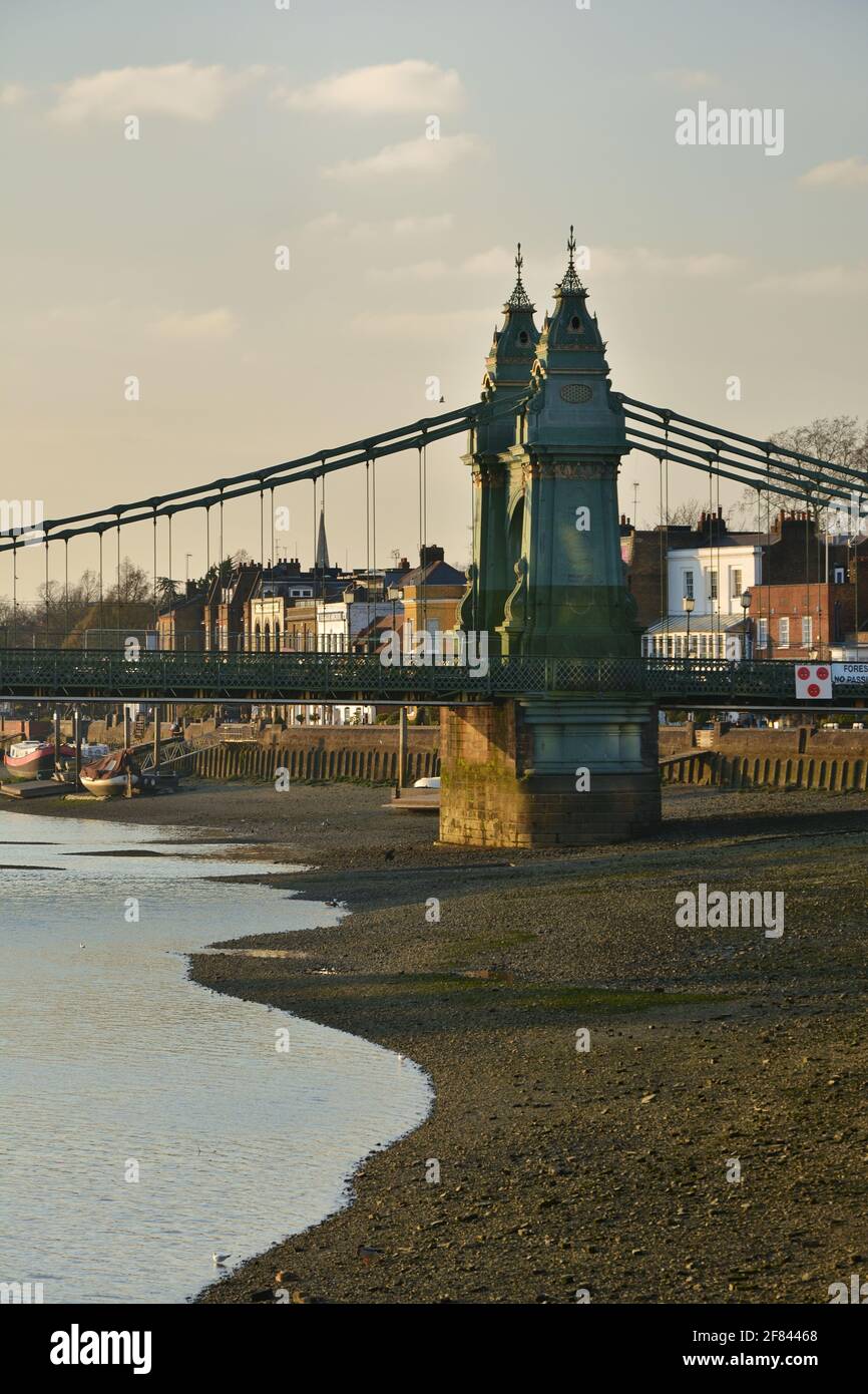 Victorian suspension bridge hi-res stock photography and images - Alamy