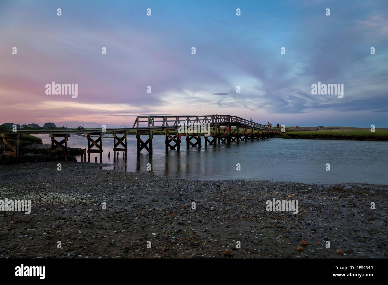 Cape cod lake beach hi-res stock photography and images - Alamy