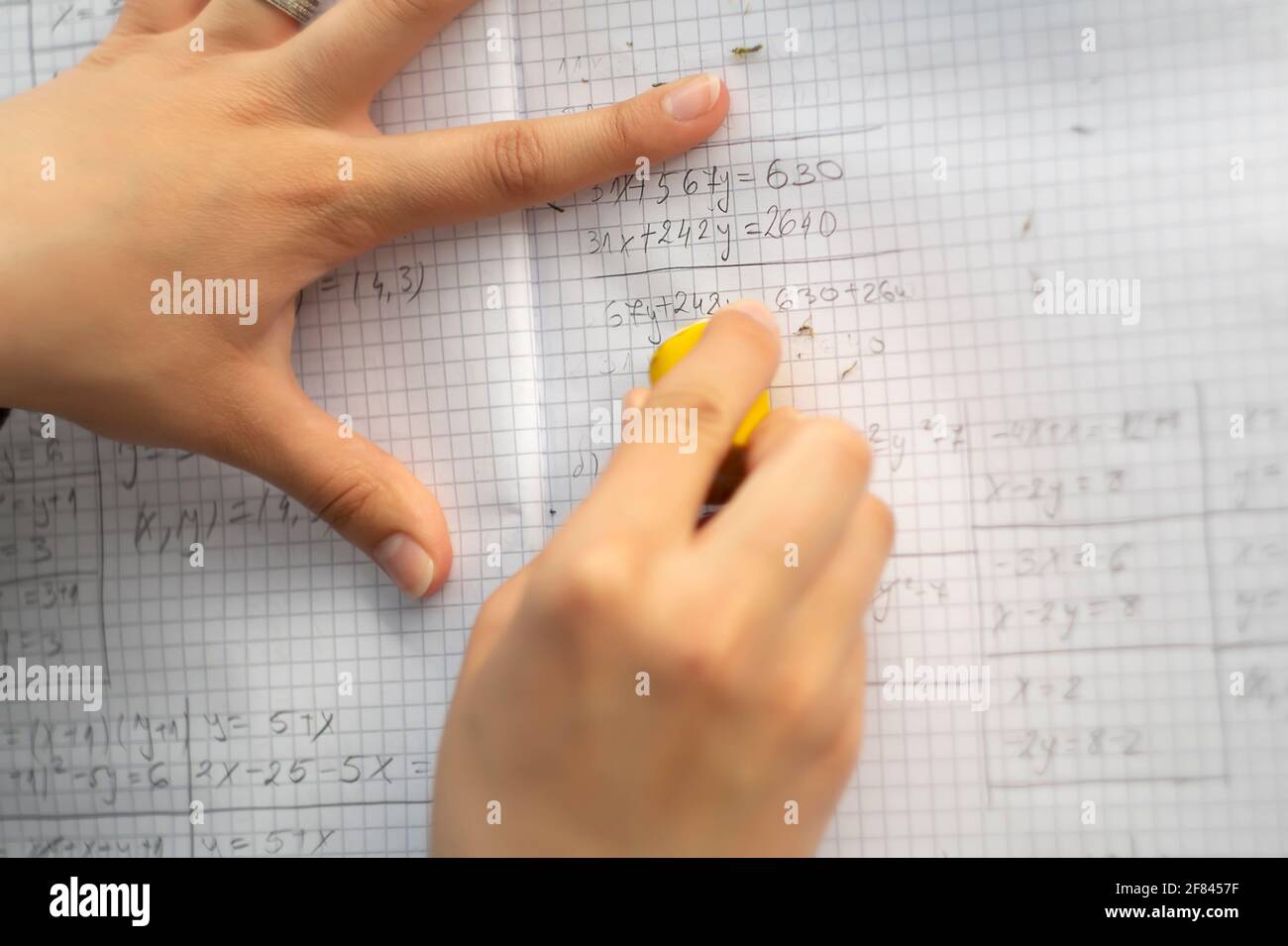 Student writing with pencil hi-res stock photography and images - Alamy