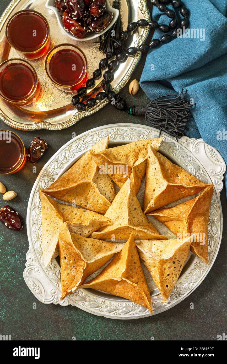 Arabian pancake hi-res stock photography and images - Alamy