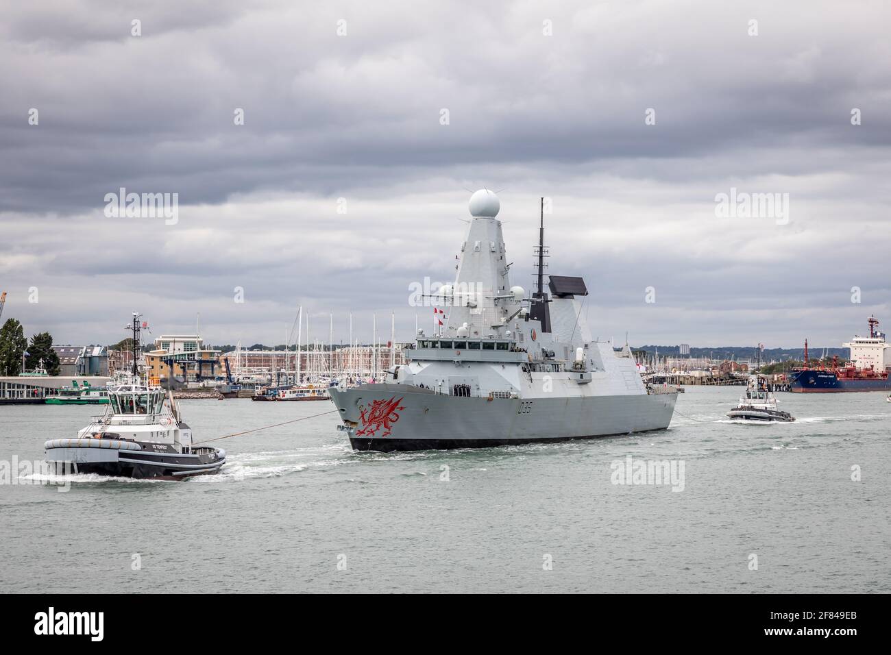 Dragon class boat hi-res stock photography and images - Alamy