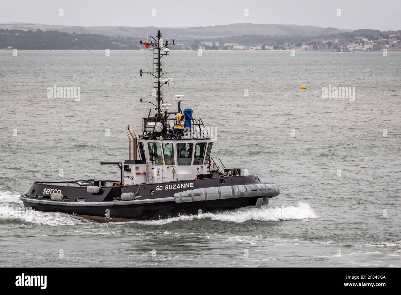 Portsmouth harbour tugboat hi-res stock photography and images - Alamy
