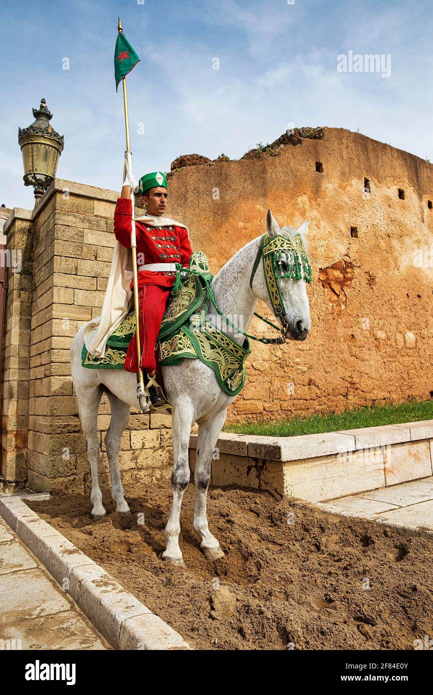 African soldier uniform hi-res stock photography and images - Alamy