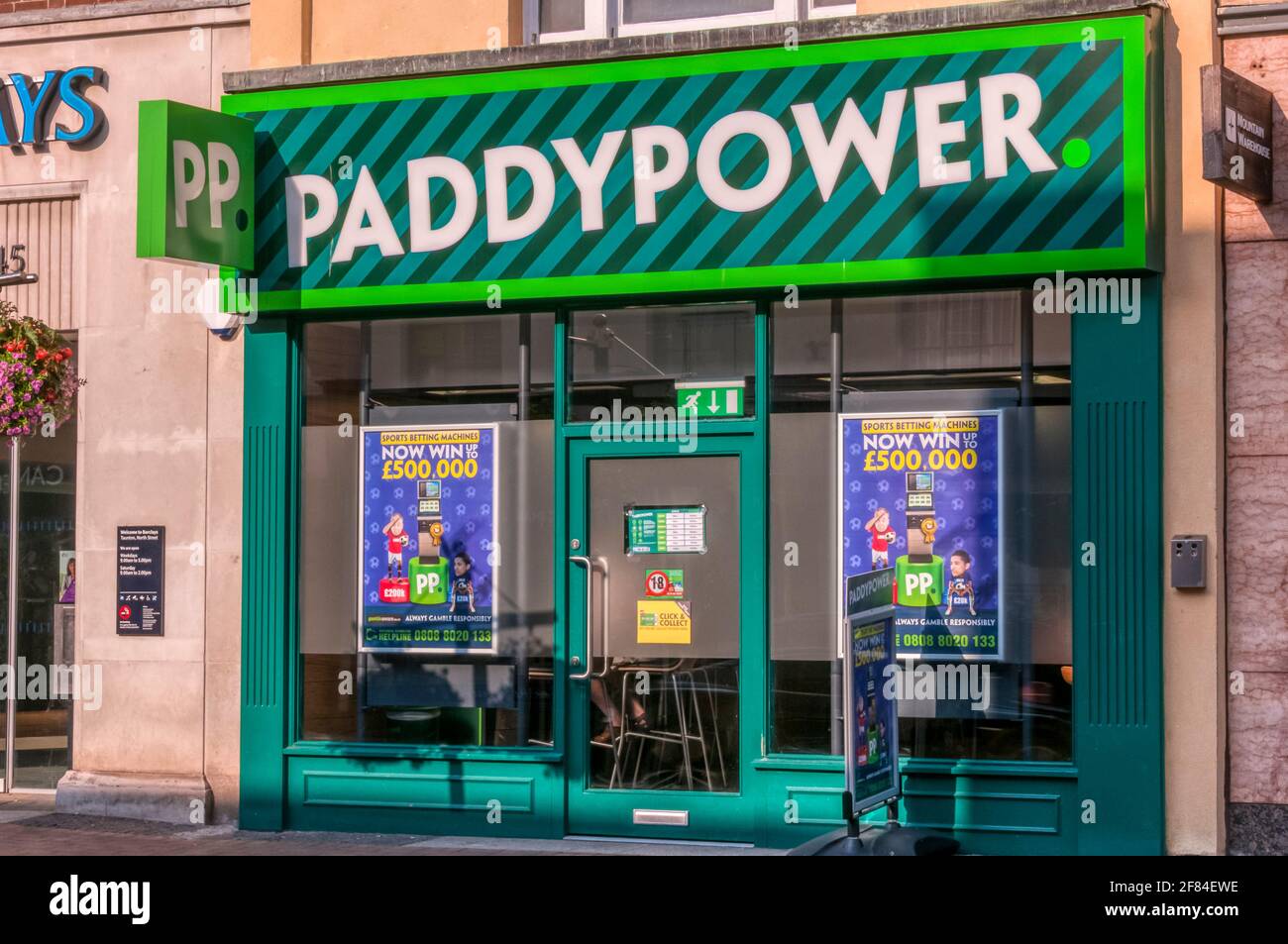 Paddy power hi-res stock photography and images - Alamy