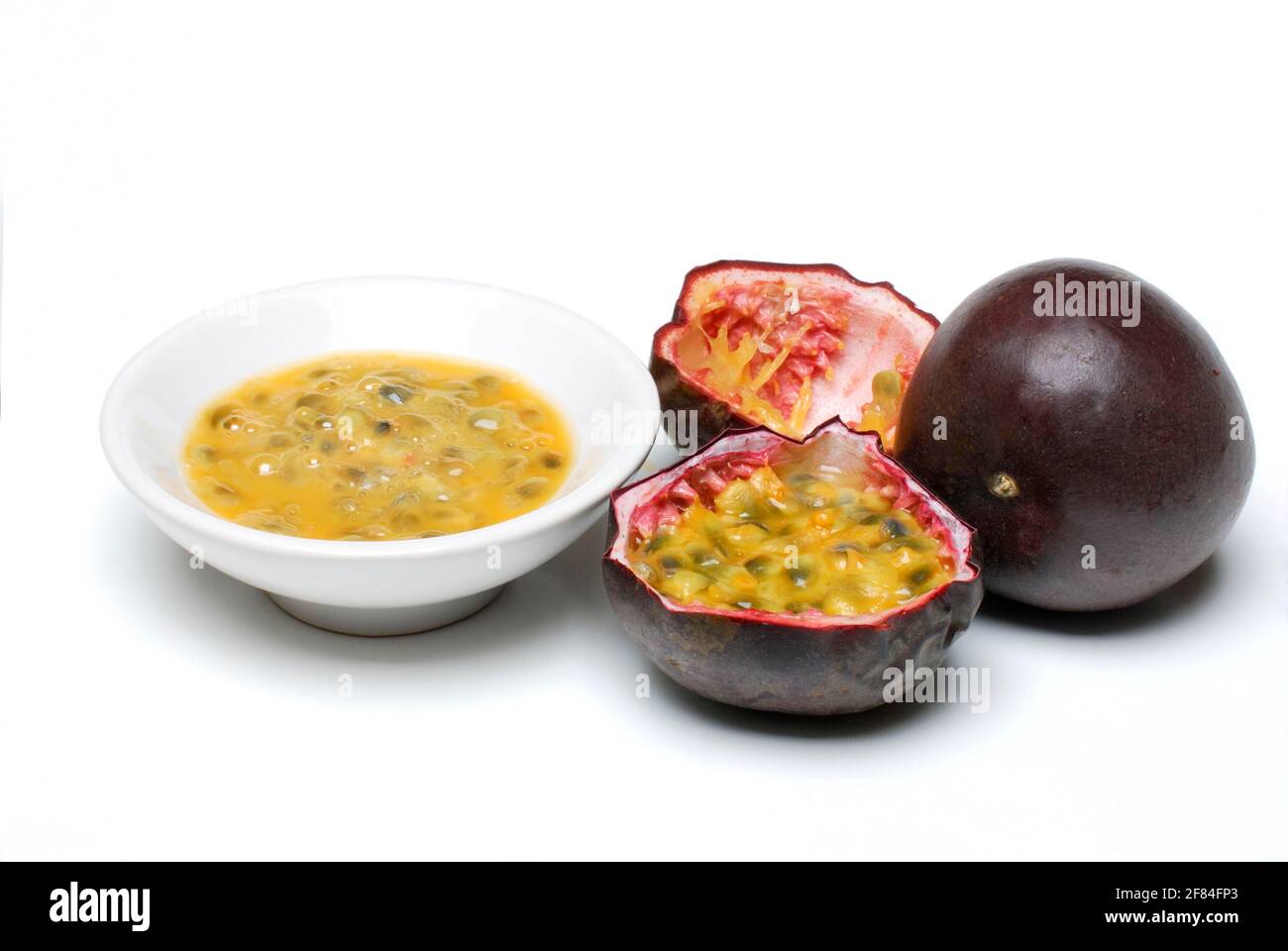 Passion fruit, pulp in shell (Passiflora) , passion fruit Stock Photo ...