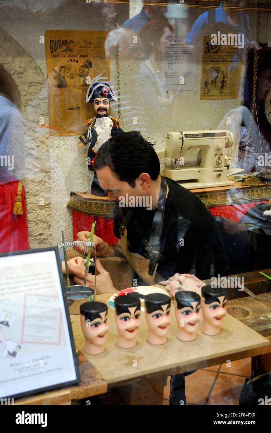 Lyon puppets hi-res stock photography and images - Alamy