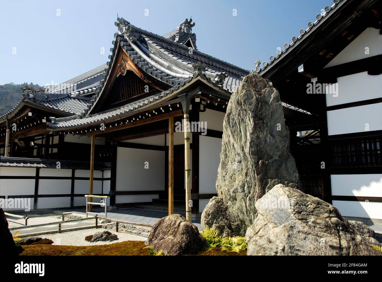 Unesco kyoto temple hi-res stock photography and images - Alamy
