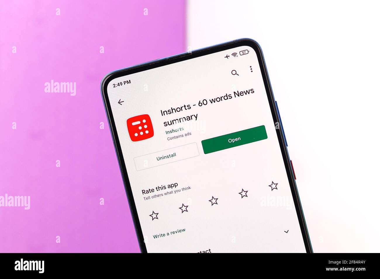 Inshort app hi-res stock photography and images - Alamy