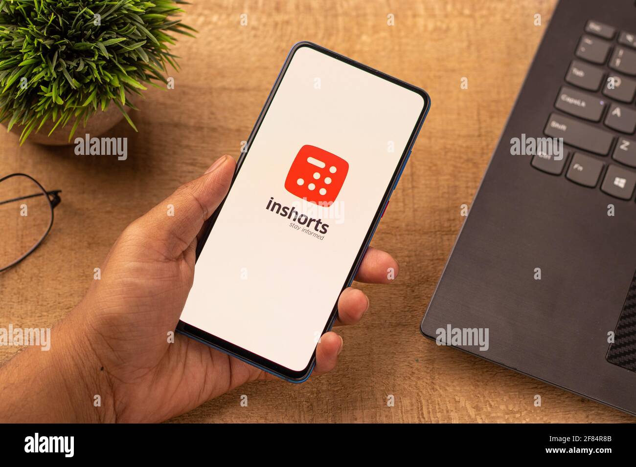 Instort hi-res stock photography and images - Alamy