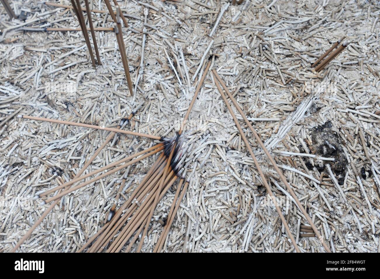 Burned sticks hi-res stock photography and images - Alamy